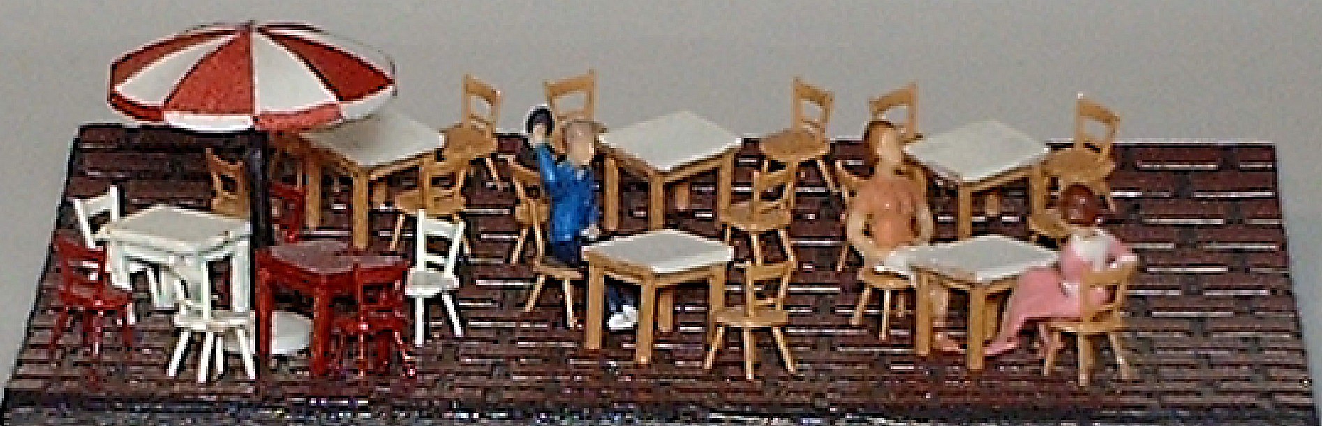 Tables & Chairs with Umbrella -- Model Railroad Building Accessory ...