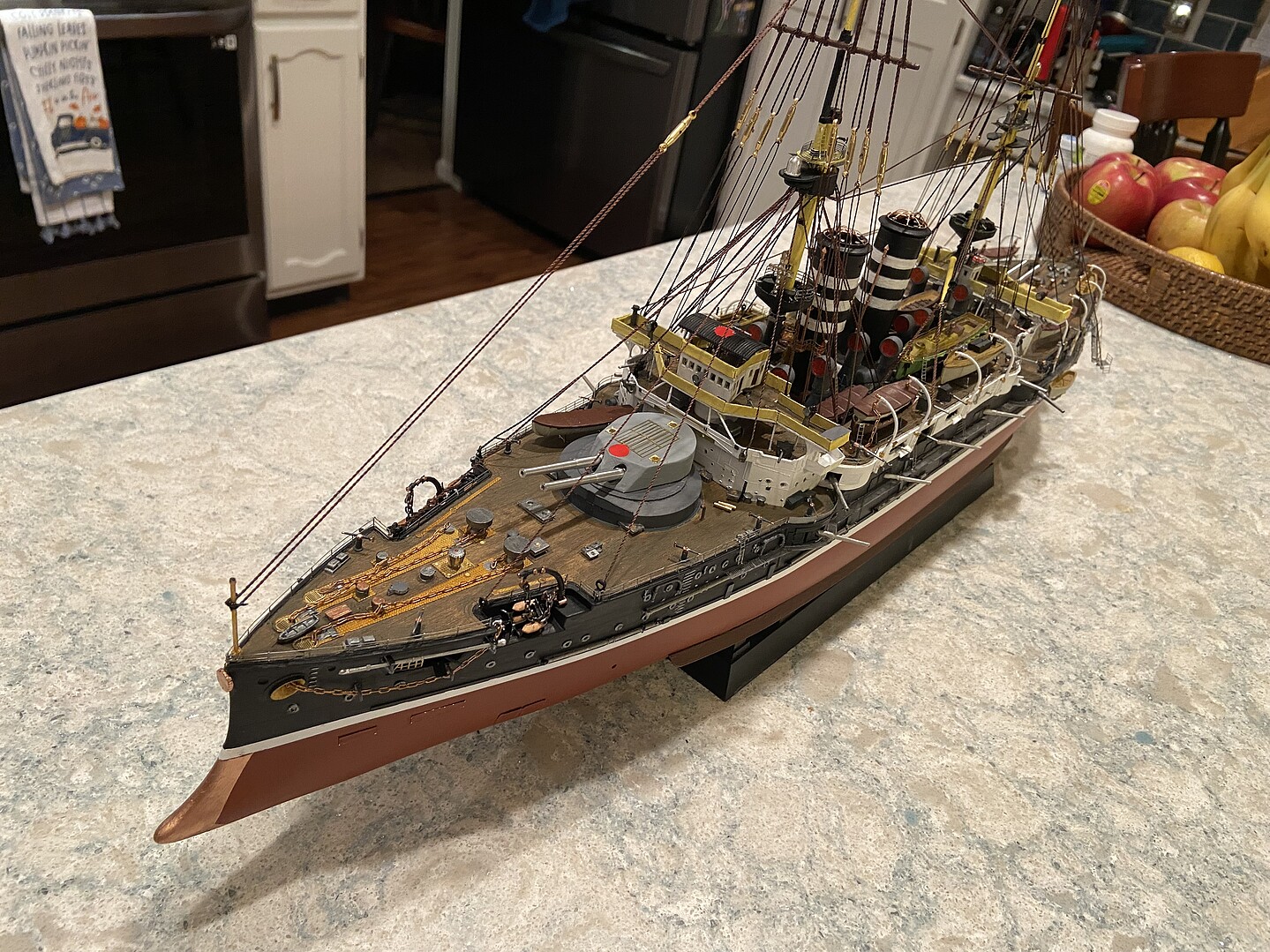 Japanese Battleship Mikasa 1902 -- Plastic Model Military Ship Kit -- 1 ...