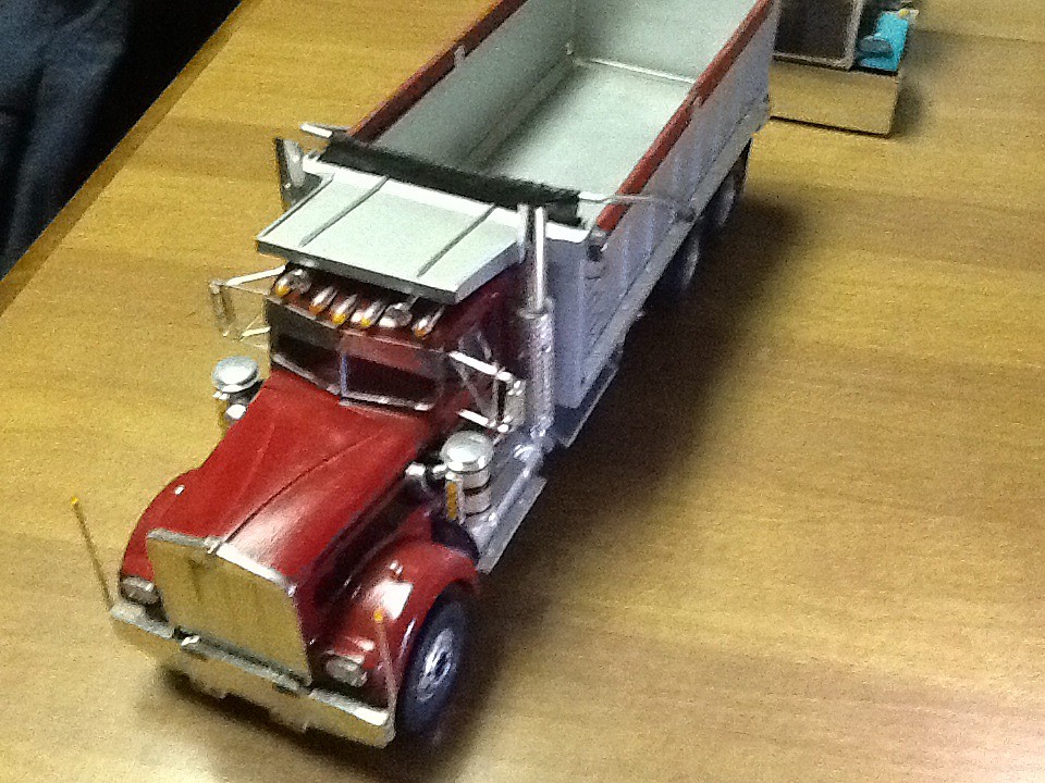Kenworth W925 Conventional Semi Tractor Pictures