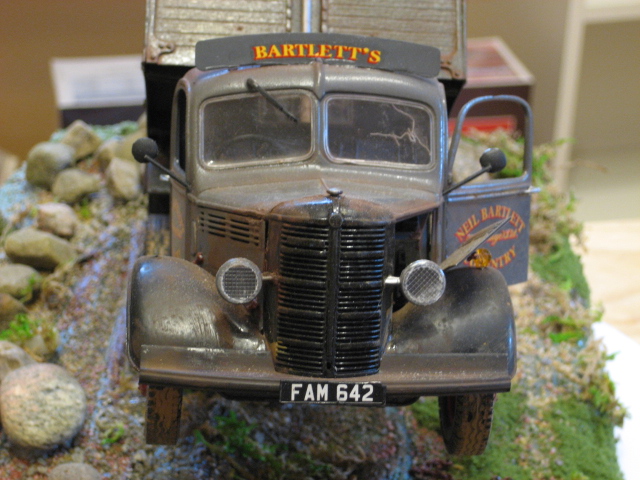 Bedford OSBT SWB O-Series 5-Ton Tipper Truck -- Plastic Model Truck Kit ...