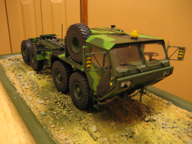 HEMTT M983 Tractor -- Plastic Model Military Vehicle Kit -- 1/35 Scale ...