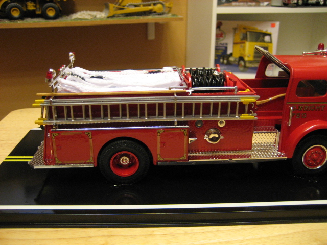 American LaFrance Pumper Fire Truck -- Plastic Model Truck Kit -- 1/25 ...
