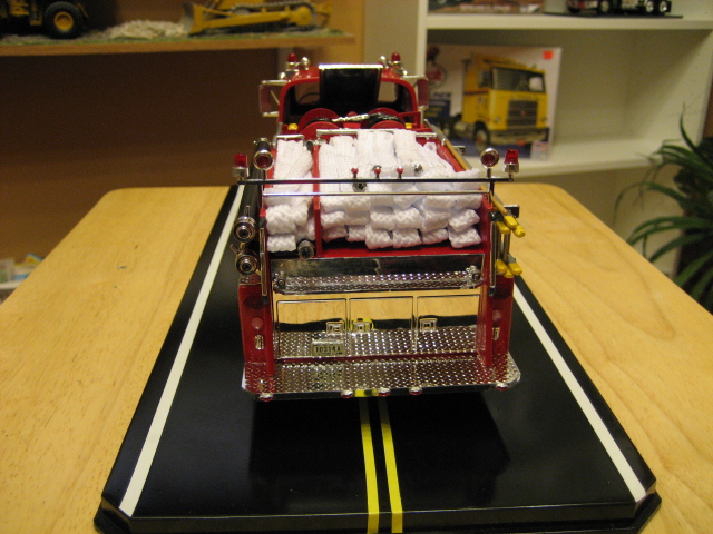 American LaFrance Pumper Fire Truck -- Plastic Model Truck Kit -- 1/25 ...