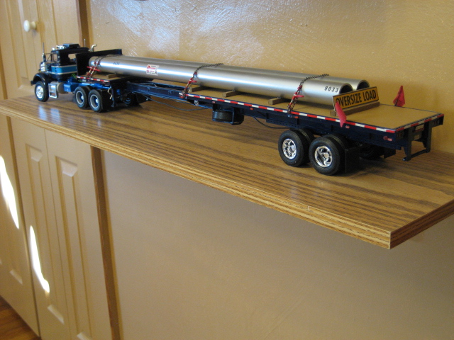 Great Dane Flat Bed Trailer -- Plastic Model Vehicle Kit -- 1/25 Scale ...