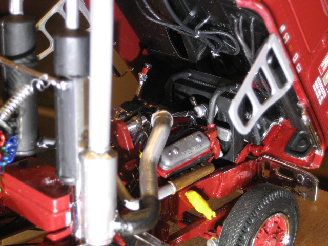 GNC Astro 95 Semi Tractor -- Plastic Model Car Kit -- 1/25 Scale ...