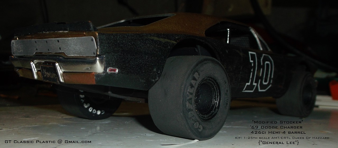 1969 General Lee Charger -- Plastic Model Car Kit -- 1/25 Scale - #706 ...