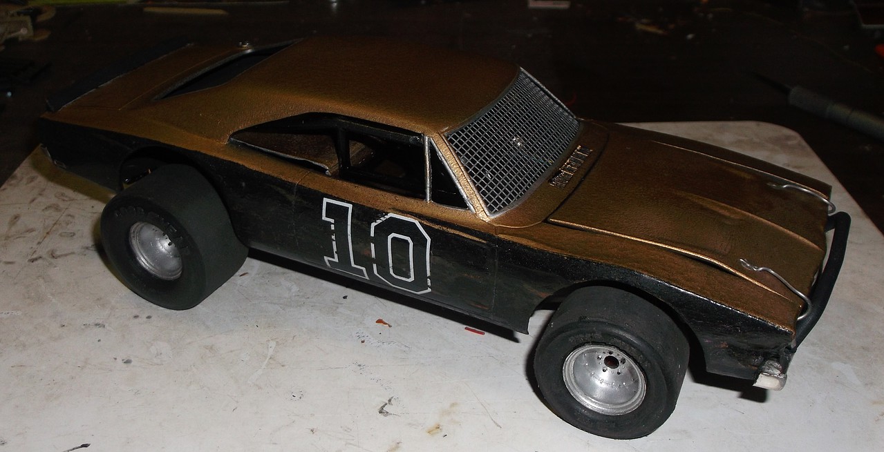 1969 General Lee Charger -- Plastic Model Car Kit -- 1/25 Scale - #706 ...