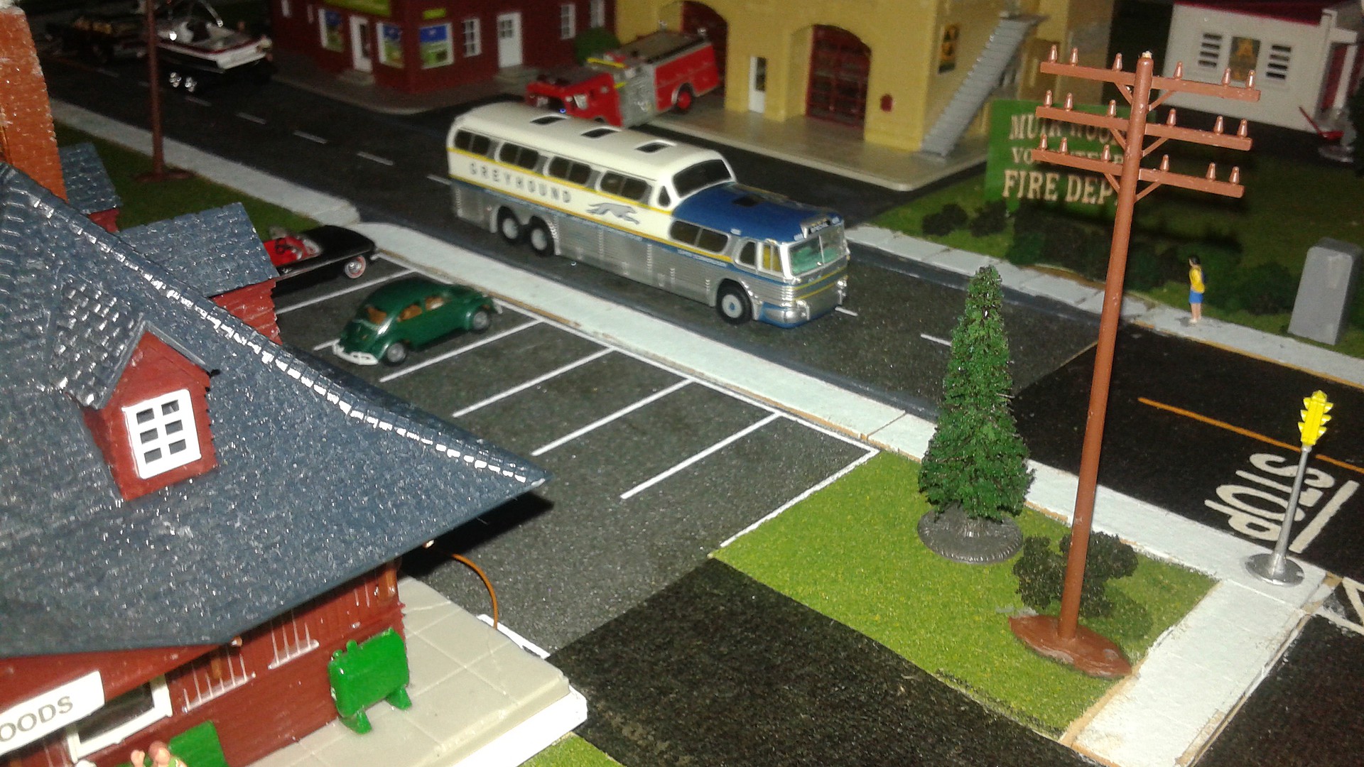 1954 GMC PD4501 Scenicruiser Bus Assembled Greyhound -- HO Scale Model ...