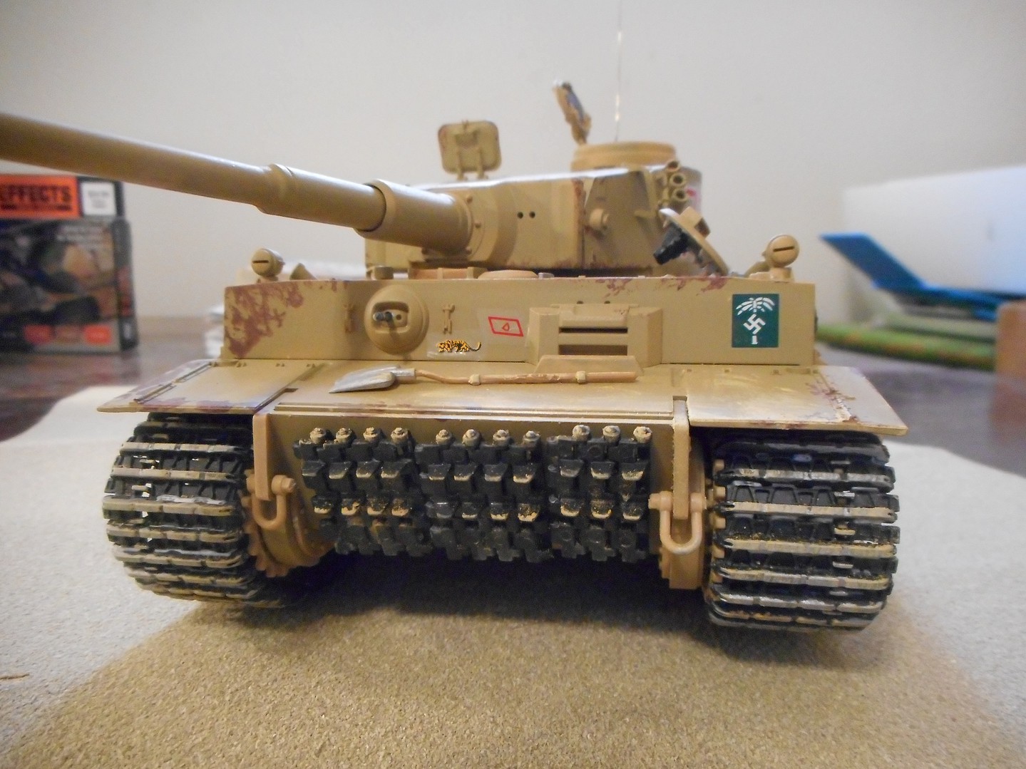 WWII Tiger I Tank w/Interior -- Plastic Model Military Vehicle Kit -- 1 ...