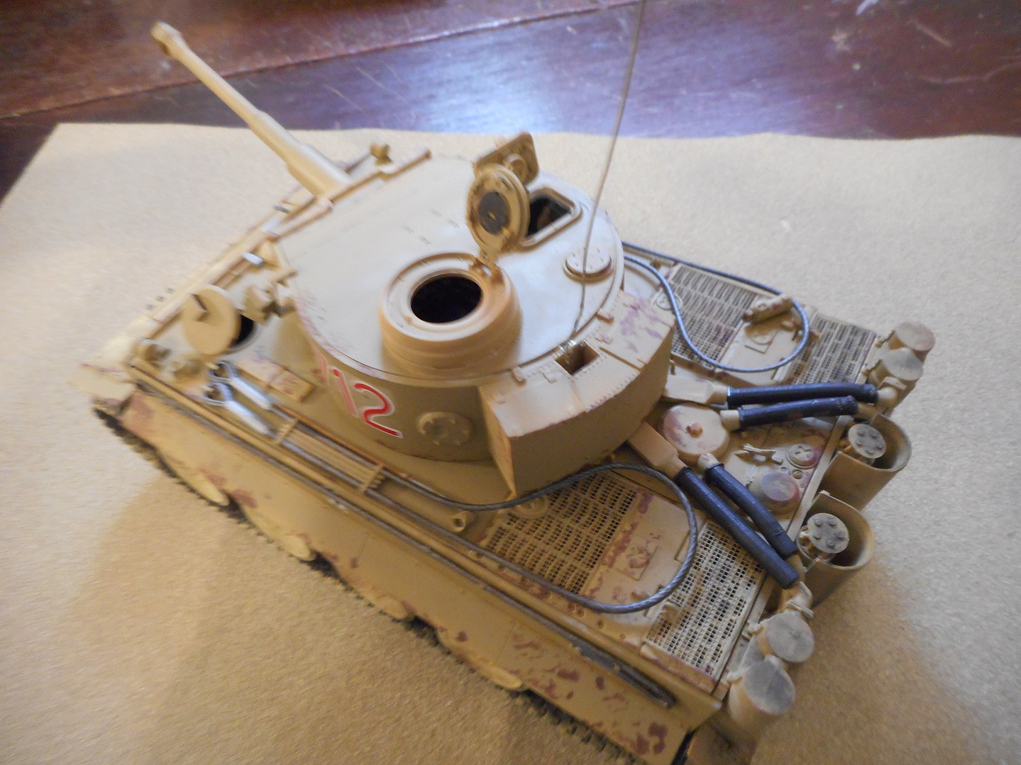 WWII Tiger I Tank w/Interior -- Plastic Model Military Vehicle Kit -- 1 ...
