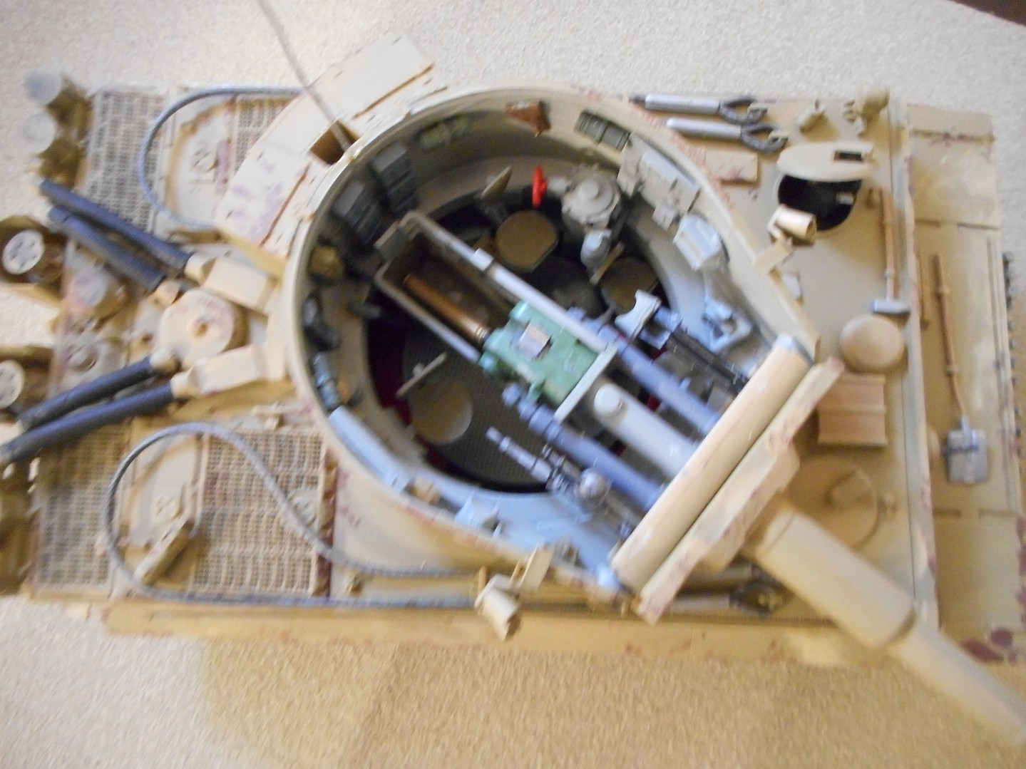 WWII Tiger I Tank w/Interior -- Plastic Model Military Vehicle Kit -- 1 ...