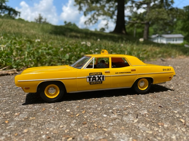 1970 Ford Galaxie Taxi -- Plastic Model Car Vehicle Kit -- 1/25 Scale ...