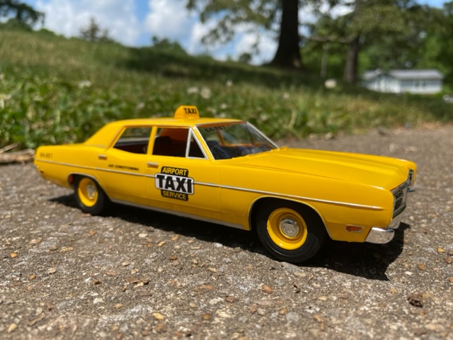 1970 Ford Galaxie Taxi -- Plastic Model Car Vehicle Kit -- 1/25 Scale ...