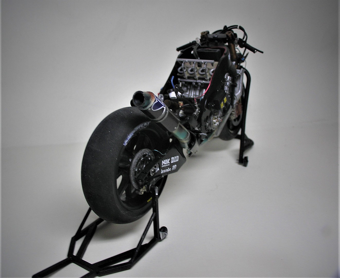 Yamaha YZR-M1 2004 #7/#33 Bike -- Plastic Model Motorcycle Kit -- 1/12 ...