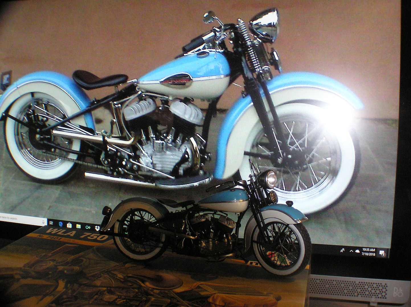 US Army WWII Motorcycle WLA-45 -- Plastic Model Motorcycle -- 1/9 Scale ...