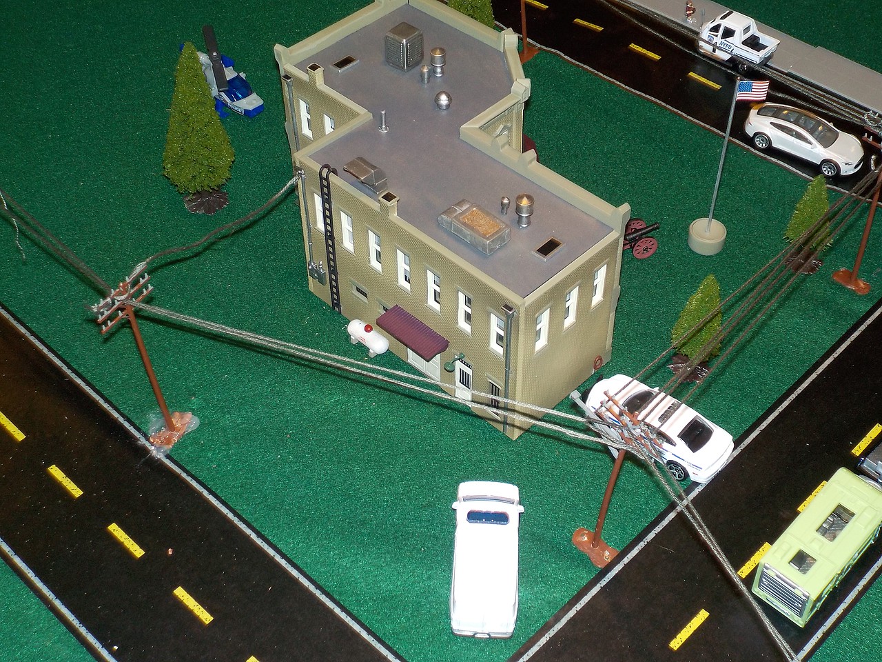 Municipal Building -- HO Scale Model Railroad Building -- #br5030 ...