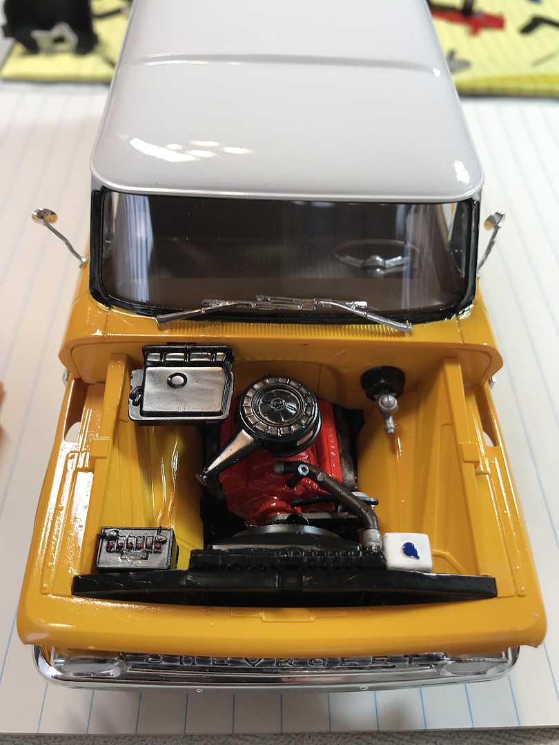1966 Chevy Suburban -- Plastic Model Car Kit -- 1/25 Scale -- #854409 ...