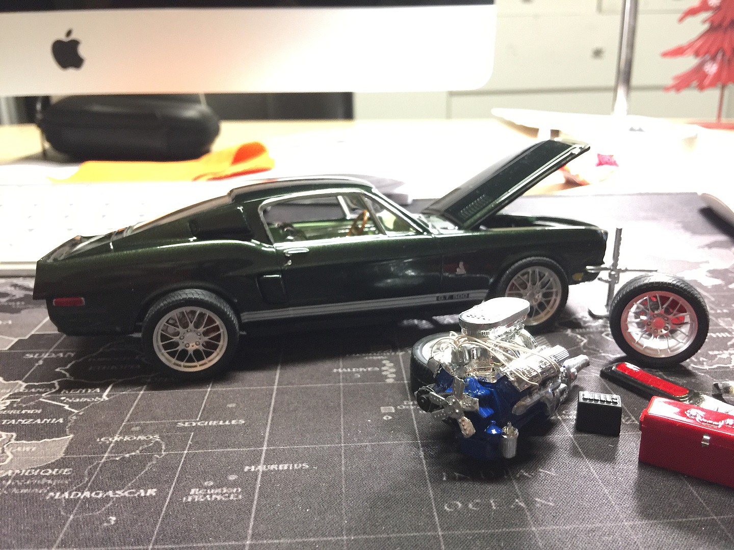1968 Mustang GT 2'n1 -- Plastic Model Car Kit -- 1/25 Scale -- #854215 ...