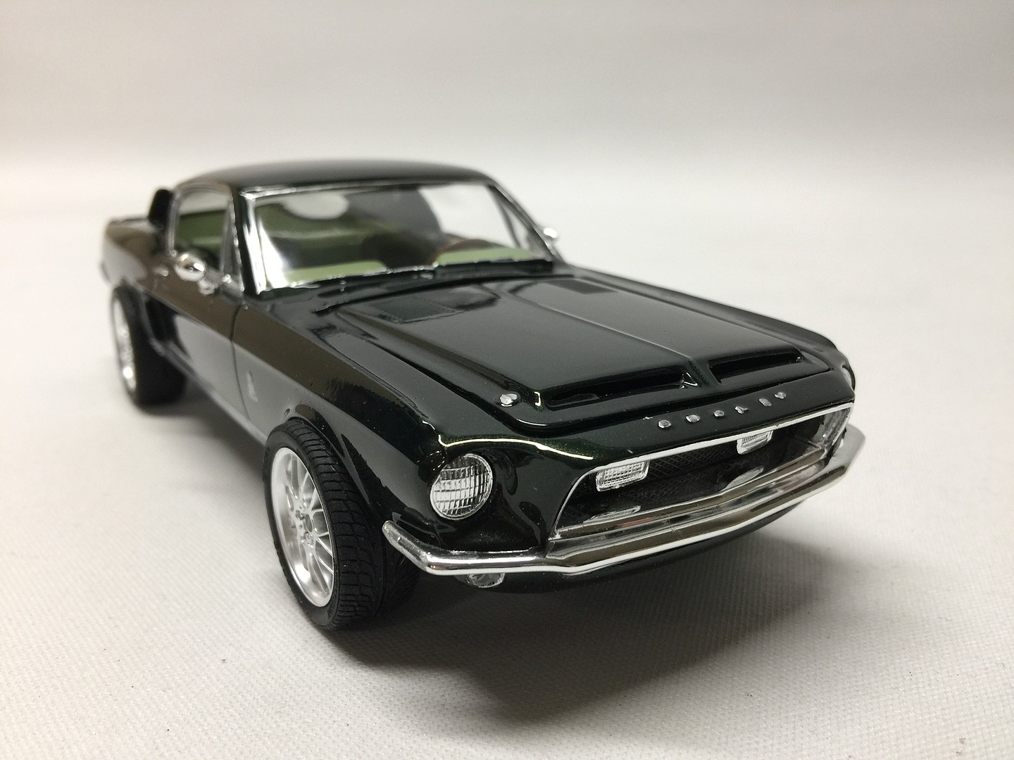 1968 Mustang GT 2'n1 -- Plastic Model Car Kit -- 1/25 Scale -- #854215 ...