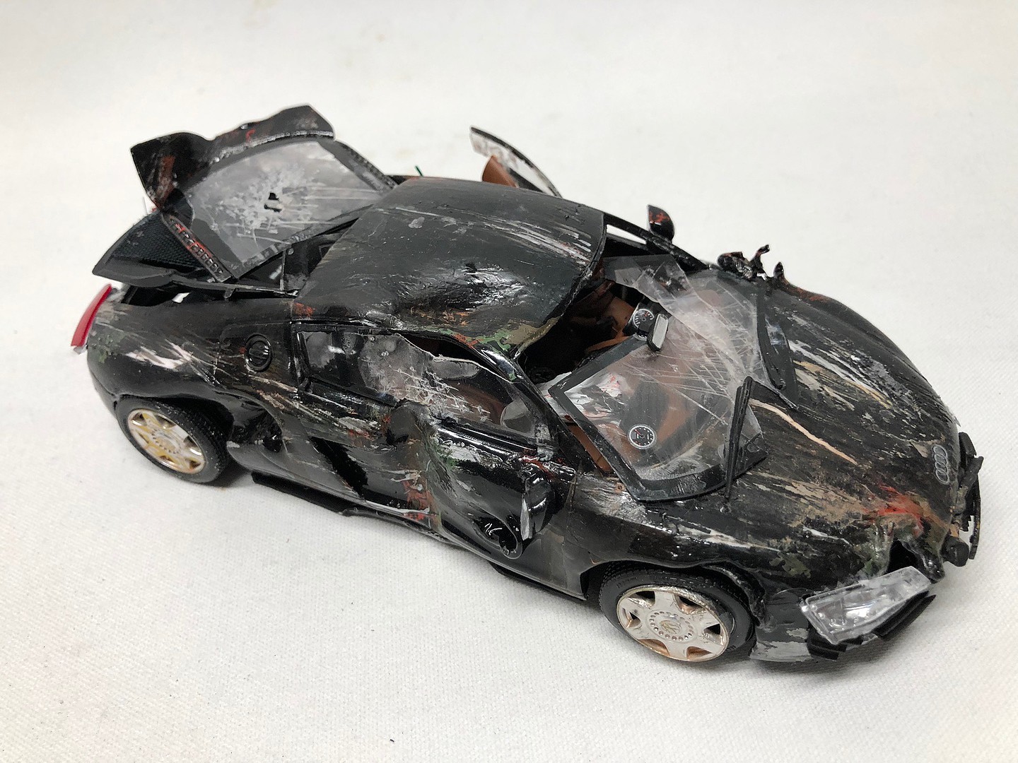 Audi R8 -- Plastic Model Car Kit -- 1/24 Scale -- #07398 pictures by ...