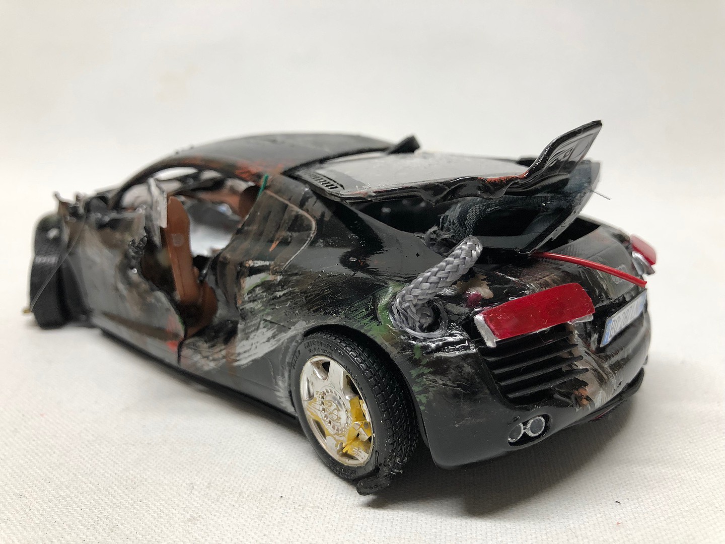 Audi R8 -- Plastic Model Car Kit -- 1/24 Scale -- #07398 pictures by ...