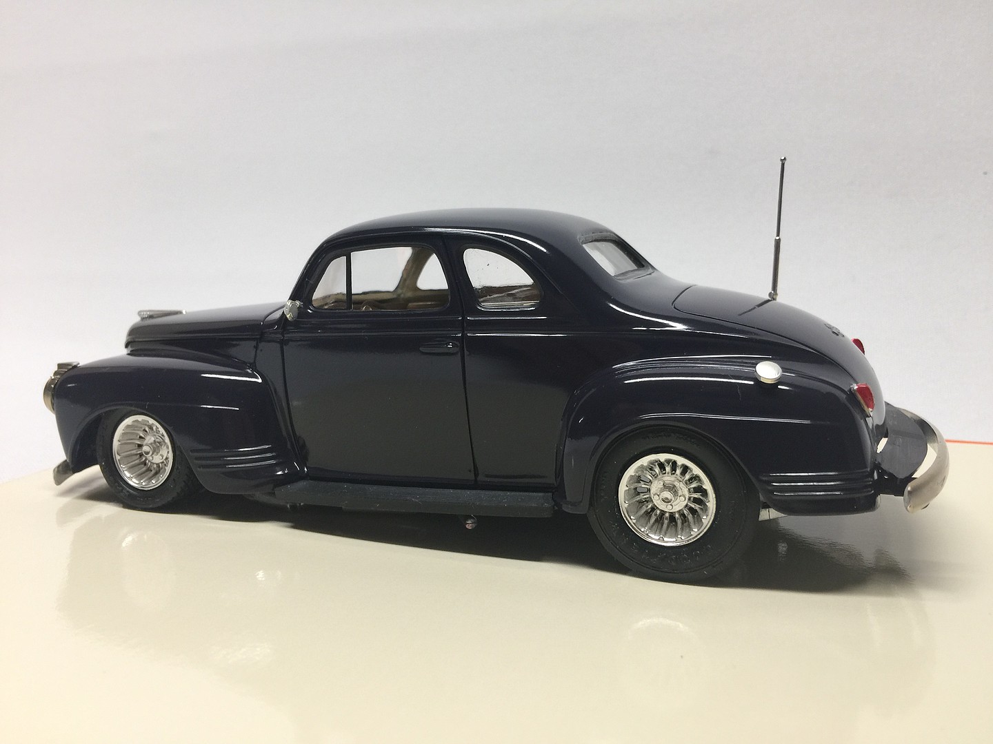 1940 Ford Coupe (Orange) -- Plastic Model Car Kit -- 1/25 Scale -- #850 ...