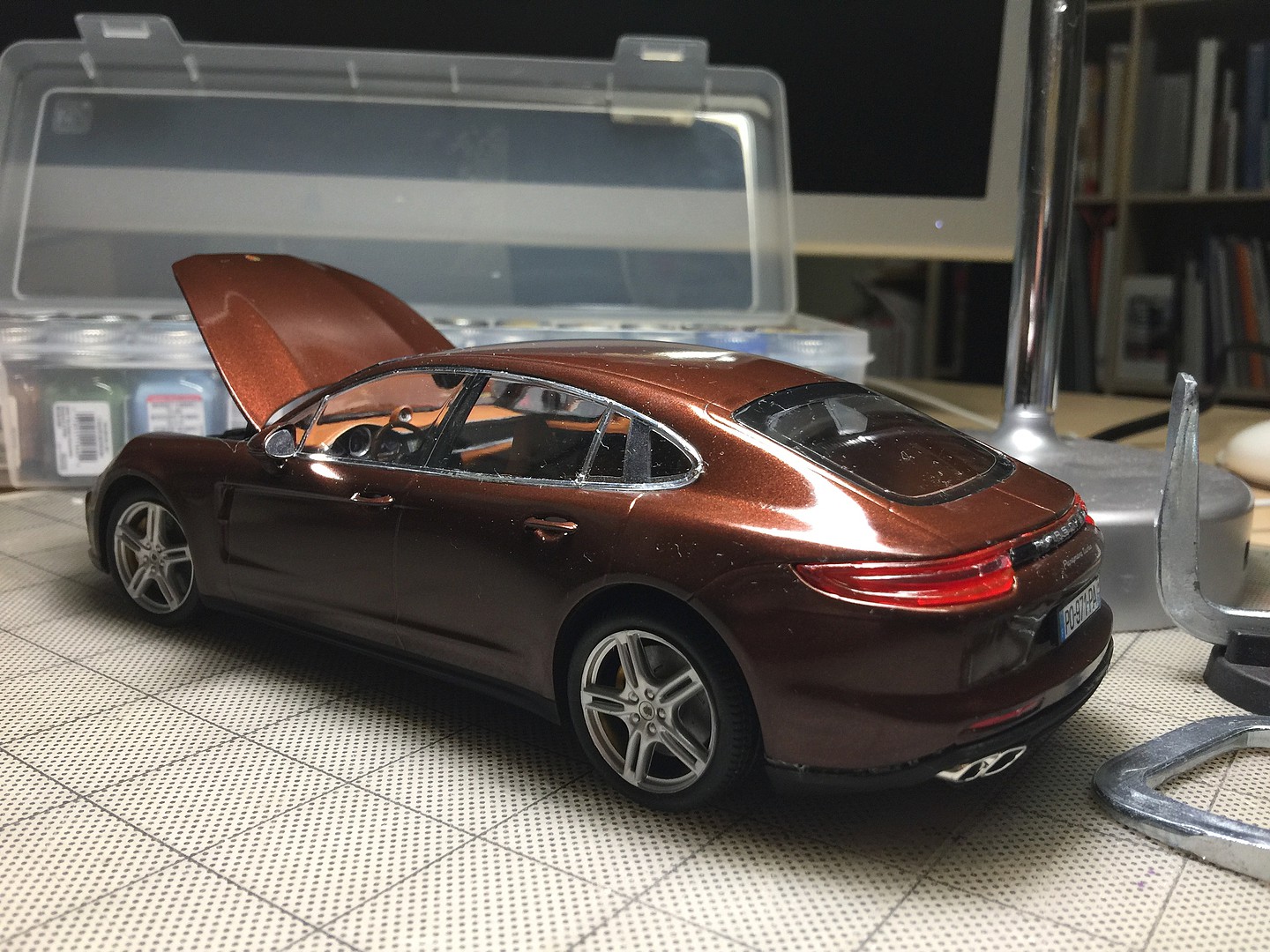 Porsche Panamera 2 -- Plastic Model Car Kit -- 1/24 Scale -- #07034 ...
