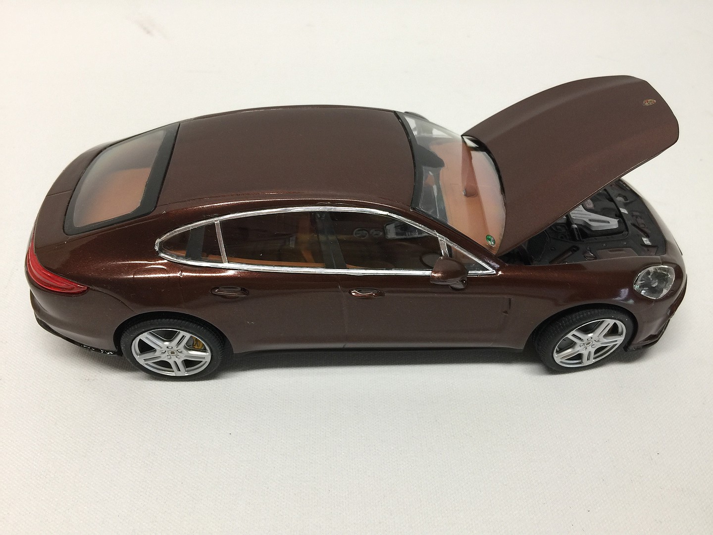 Porsche Panamera 2 -- Plastic Model Car Kit -- 1/24 Scale -- #07034 ...