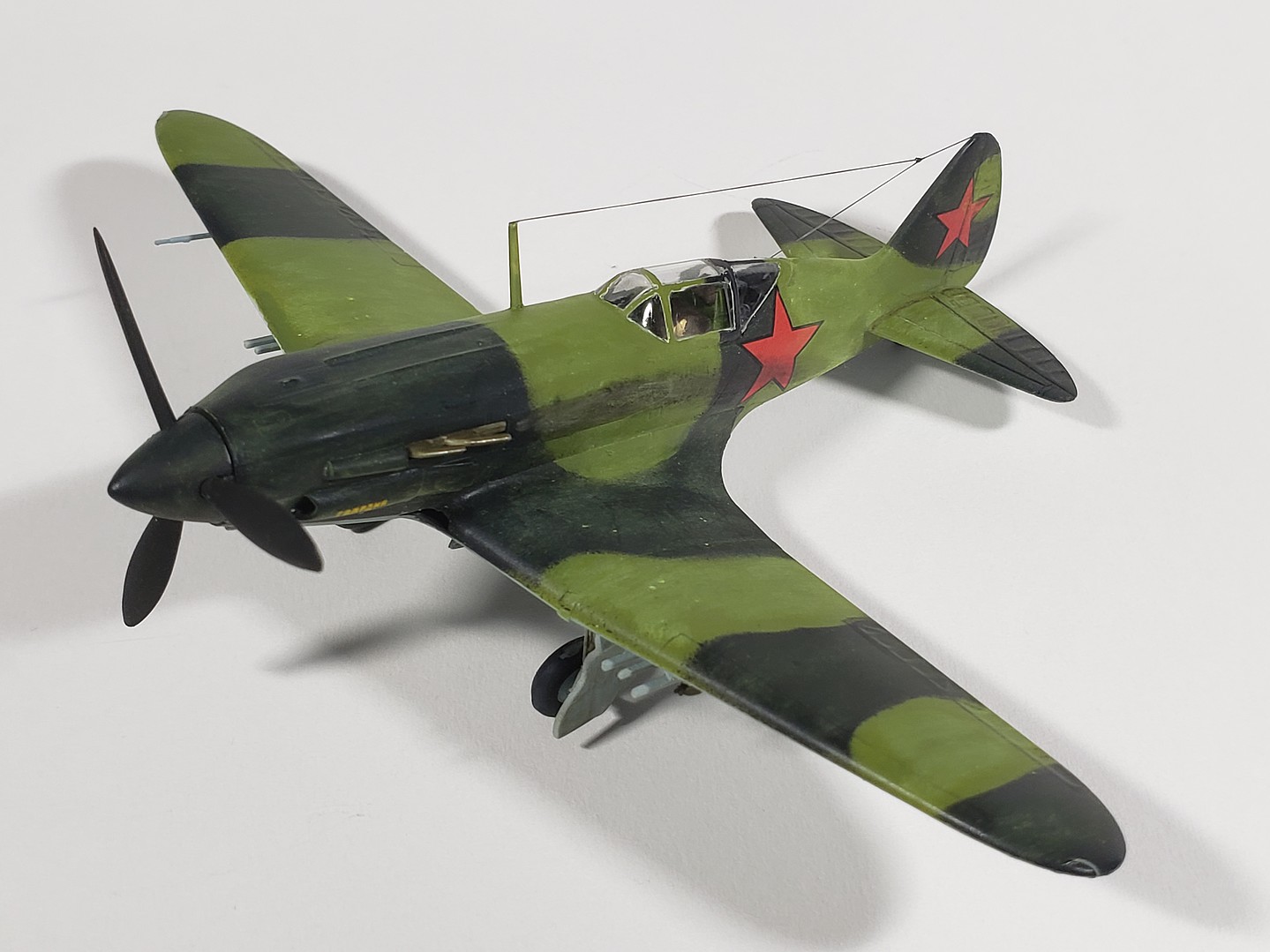 Easy Build Soviet MiG-3 -- Plastic Model Airplane Kit -- 1/72 Scale ...