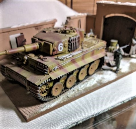 German Tiger I Mid Production Tank -- Plastic Model Military Vehicle ...