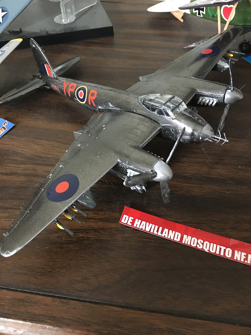 DEHVLND MOSQUITO MK -- Plastic Model Airplane Kit -- 1/72 Scale ...