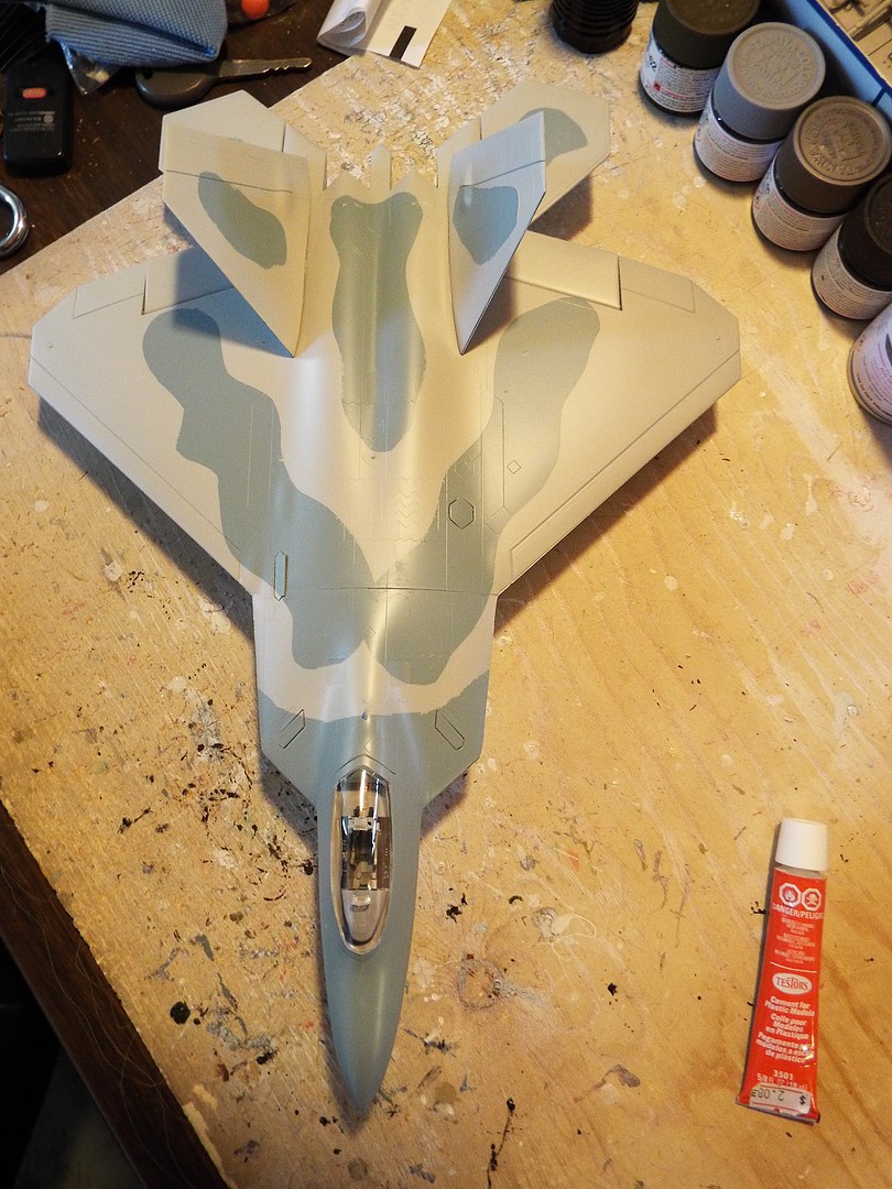 F-22 Raptor -- Plastic Model Airplane Kit -- 1/48 Scale -- #550850 ...