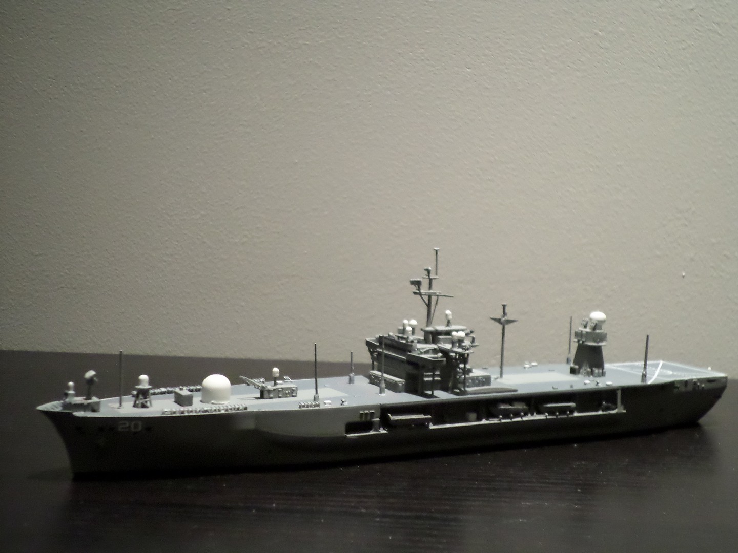 USS Mount Whitney LCC20 Fleet Flagship 1997 -- Plastic Model Ship Kit ...