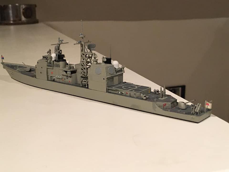 USS Normandy Guided Missile Cruiser -- Plastic Model Military Ship Kit ...