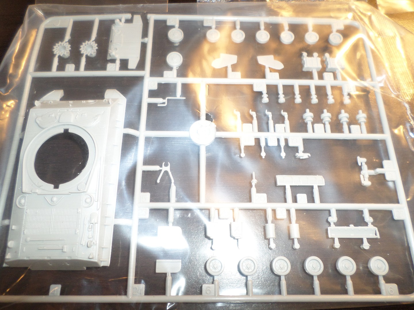 M4A3E8 (Easy Eight) Tank w/T66 Tracks -- Plastic Model Military Vehicle ...