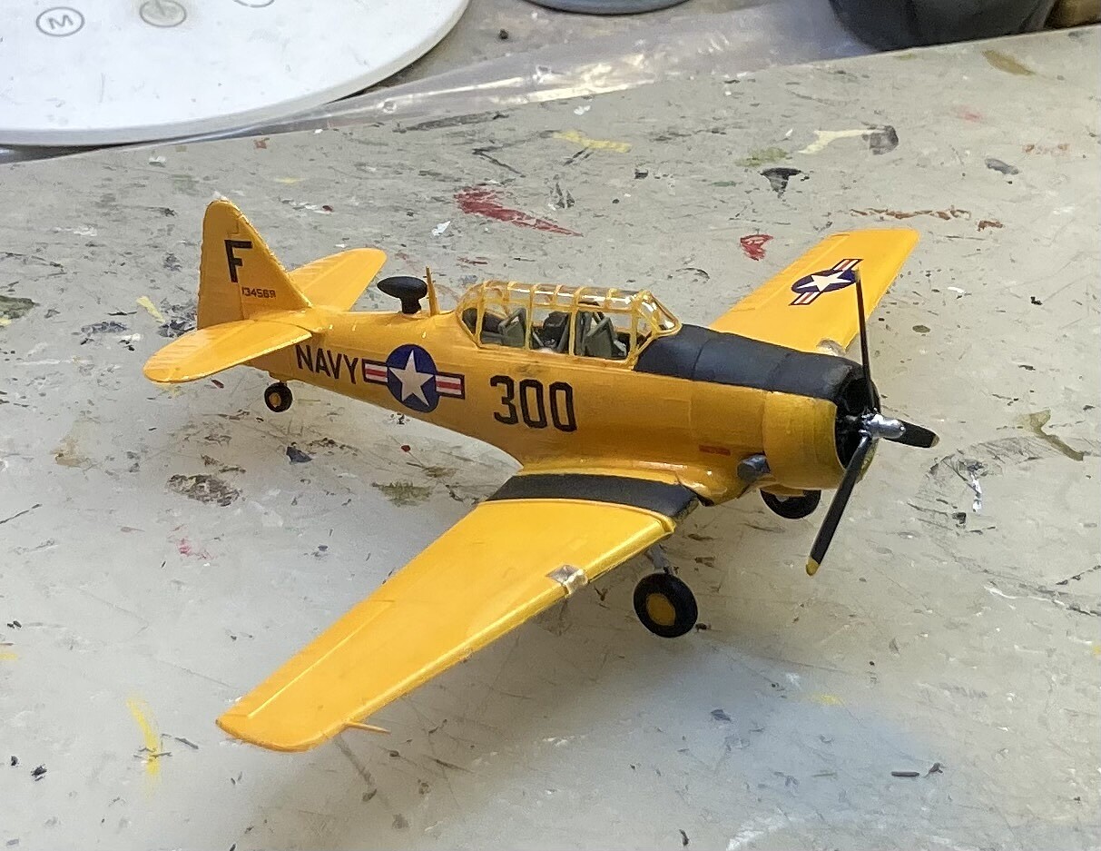 EB North American T-6G Texan -- Plastic Model Airplane Kit -- 1/72 ...