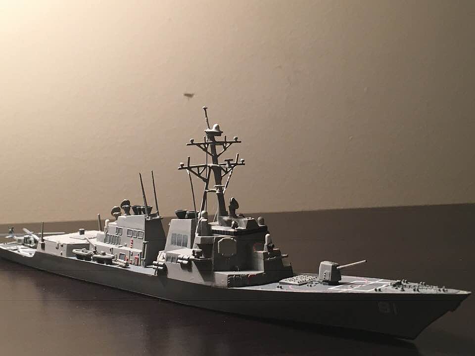 USS Forrest Sherman DDG-98-700 -- Plastic Model Military Ship Kit -- 1/ ...