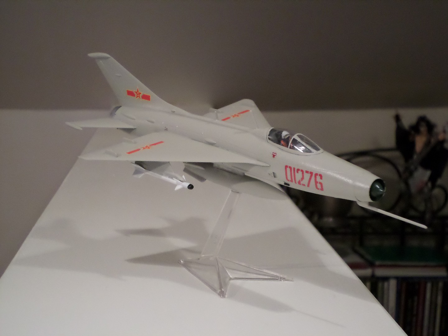 Mig21 Fishbed Fighter -- Plastic Model Airplane Kit -- 1/72 Scale ...