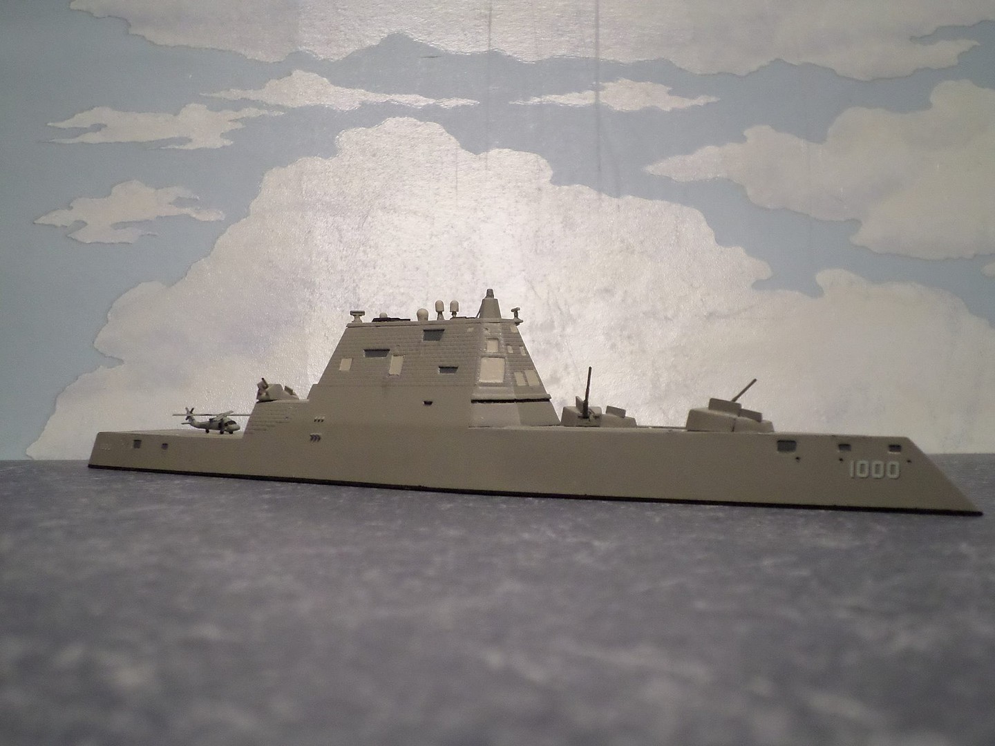 USS Zumwalt Class Destroyer DDG-1000 -- Plastic Model Destoyer Kit -- 1 ...