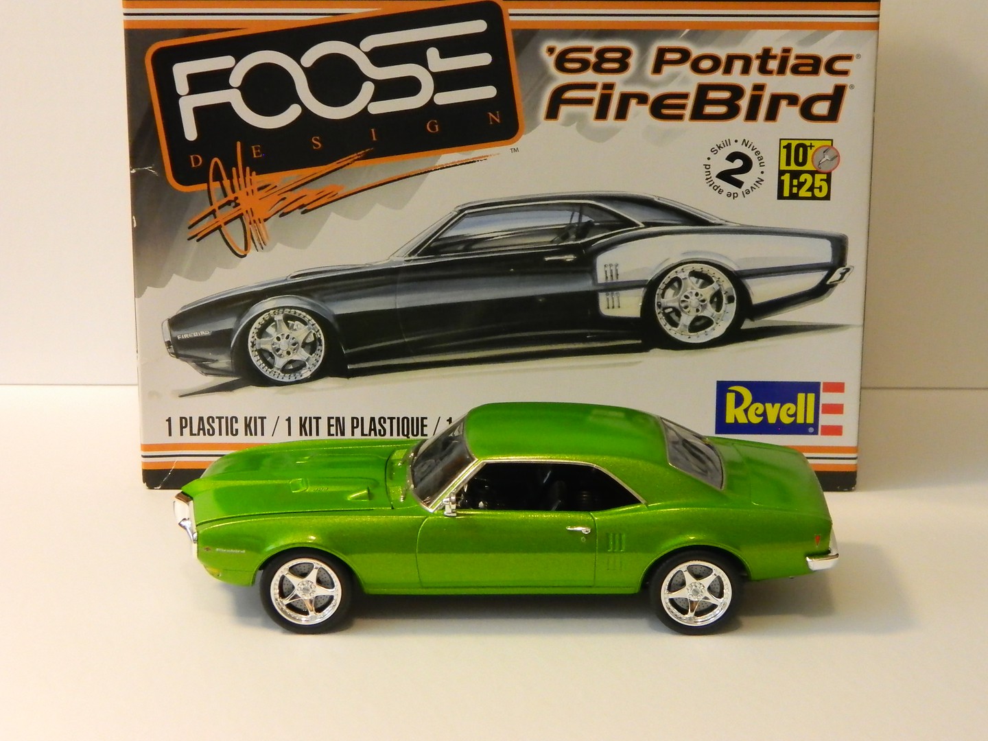 1968 Pontiac Firebird -- Plastic Model Car Kit -- 1/25 Scale -- #854905 ...
