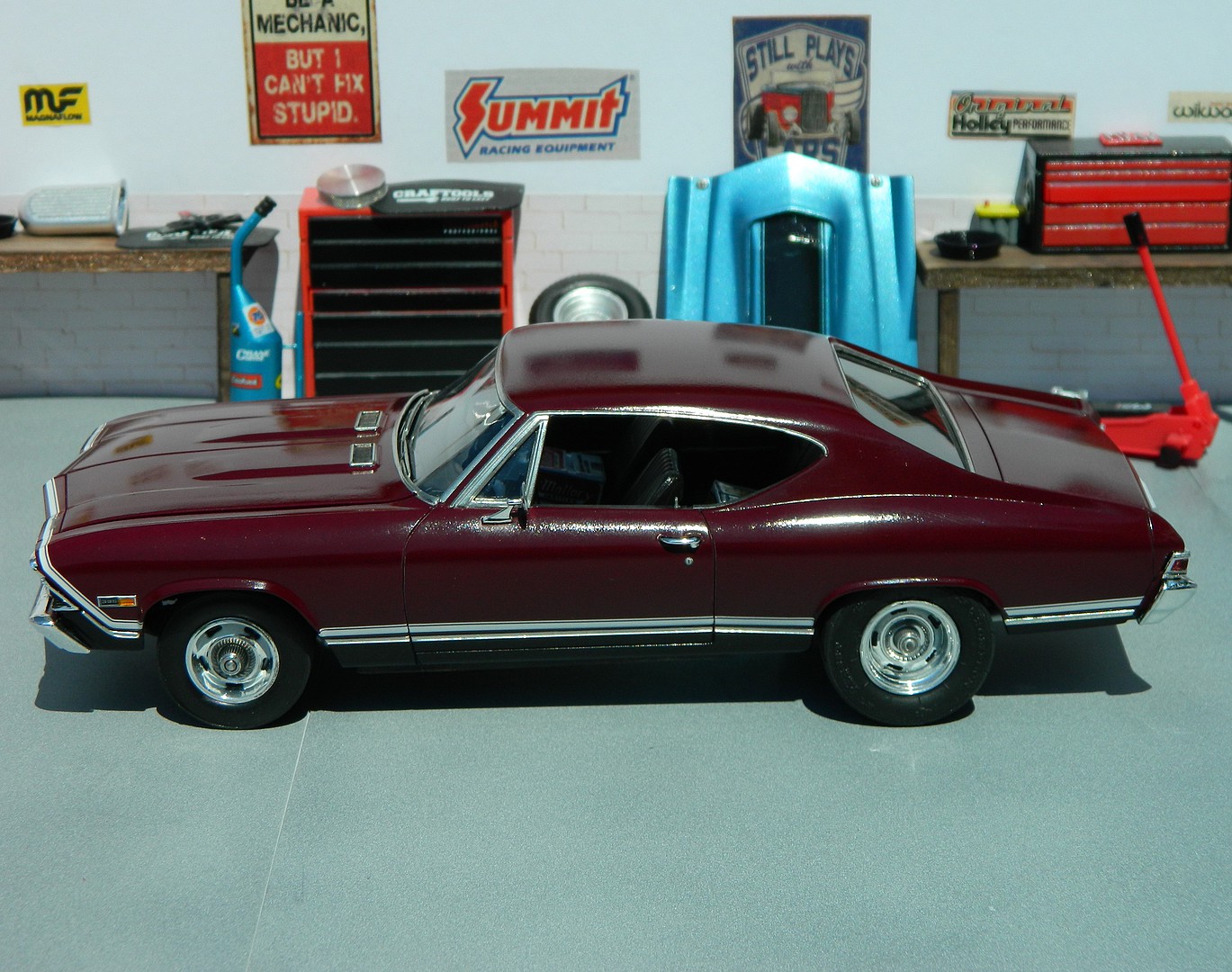1968 Chevelle SS 396 -- Plastic Model Car Kit -- 1/25 Scale -- #854445 ...