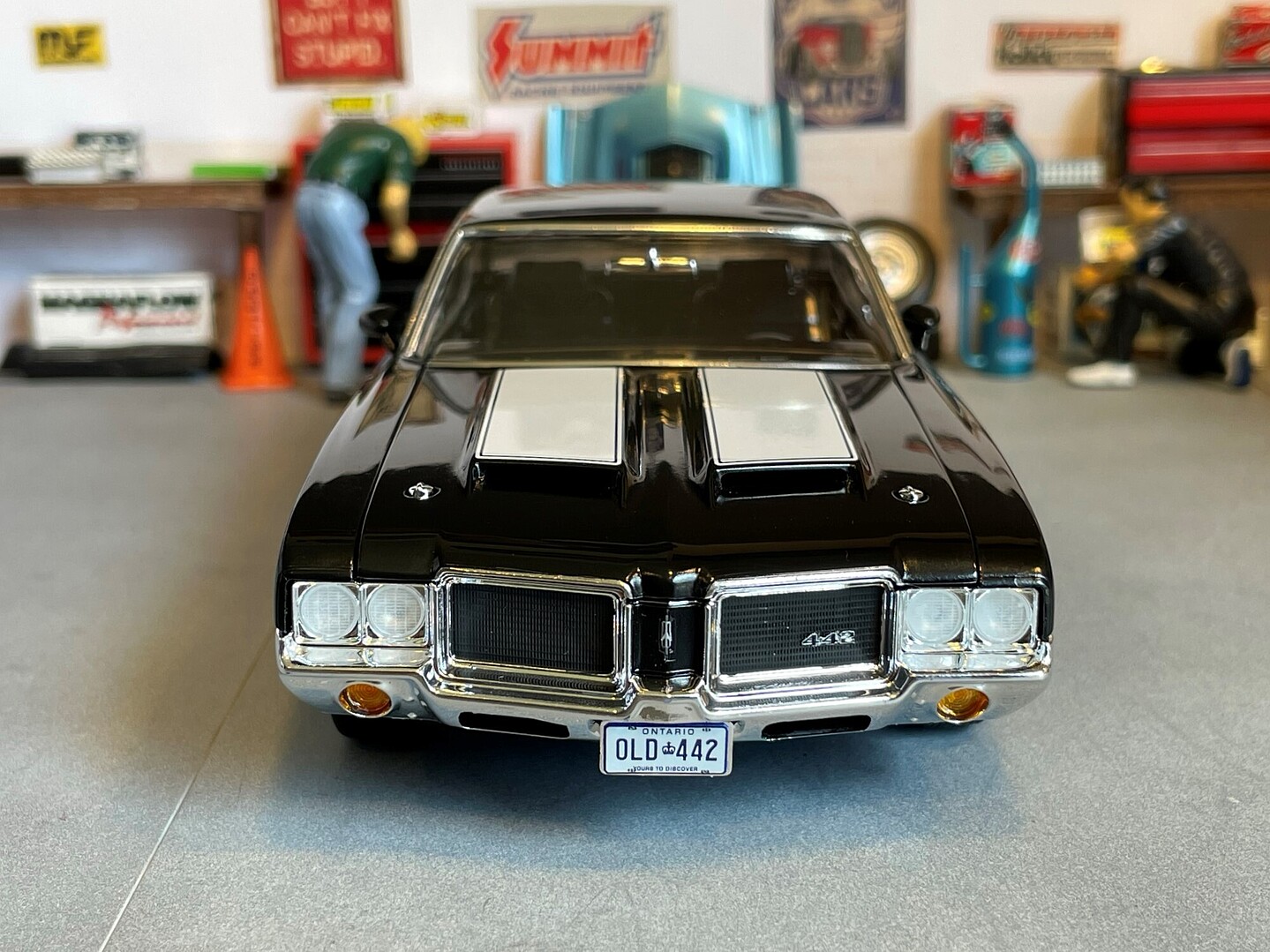 1971 Oldsmobile 442 W-30 -- Plastic Model Car Kit -- 1/25 Scale ...