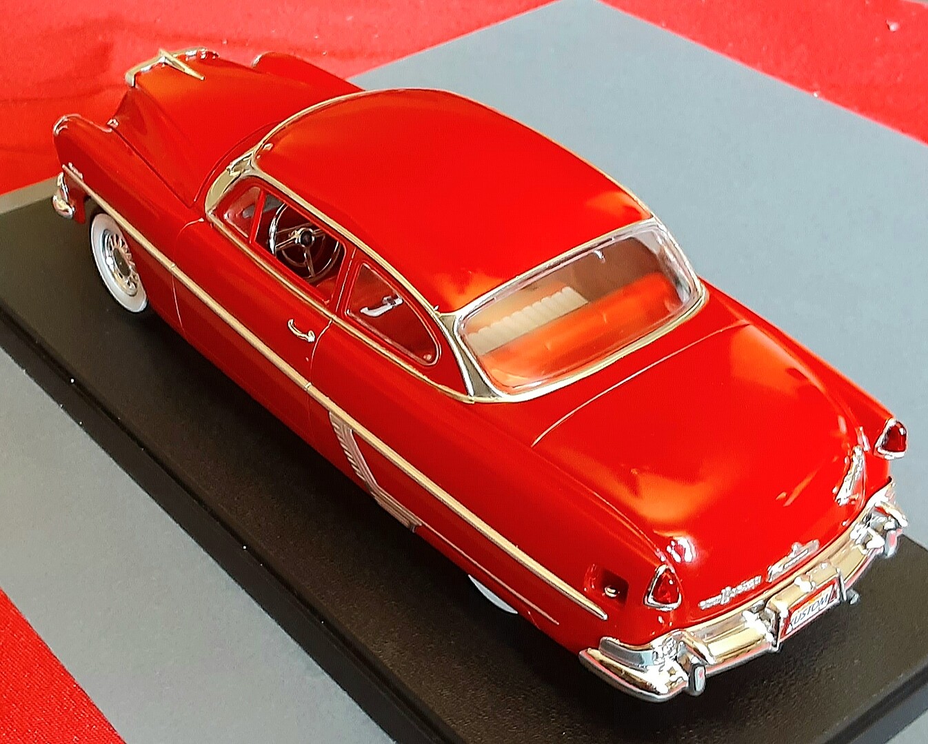 1954 Hudson Hornet Coupe -- Plastic Model Car Kit -- 1/25 Scale ...
