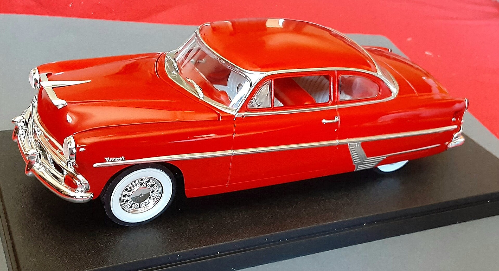 1954 Hudson Hornet Coupe -- Plastic Model Car Kit -- 1/25 Scale ...