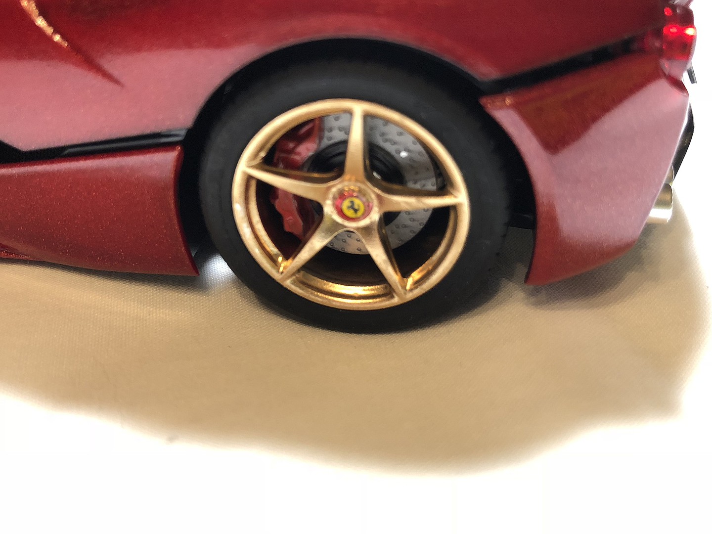 LaFerrari Ferrari Roadster -- Plastic Model Car Kit -- 1/24 Scale ...
