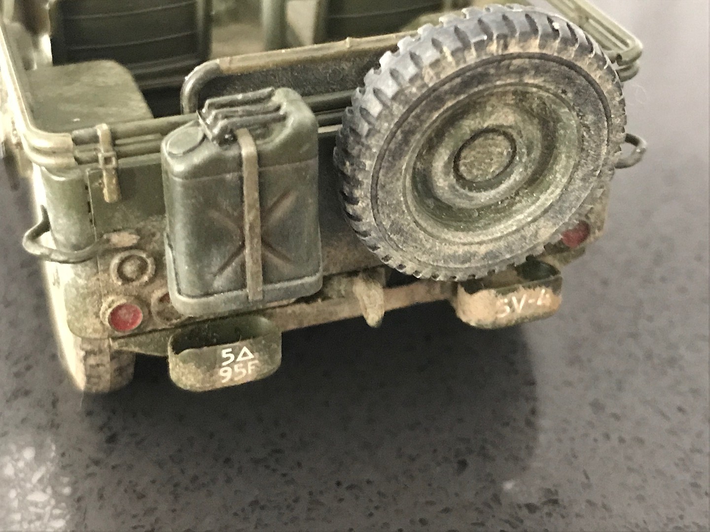 US Willys MB Jeep -- Plastic Model Military Vehicle Kit -- 1/35 Scale ...