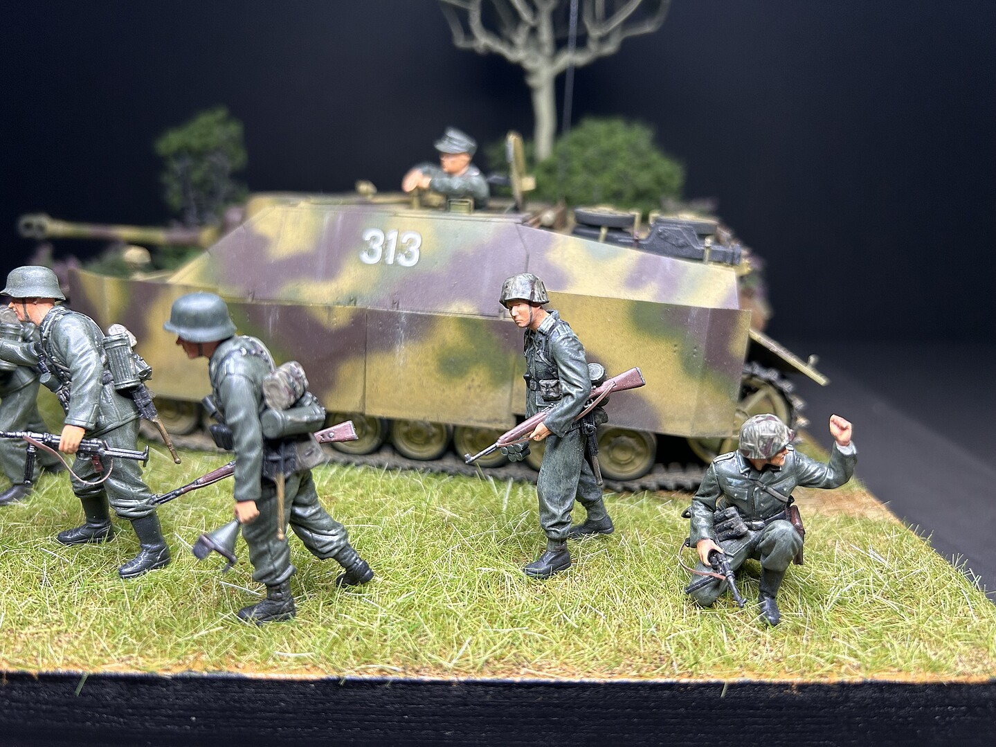 German Infantry Set WWII -- Plastic Model Figures -- 1-35 Scale ...