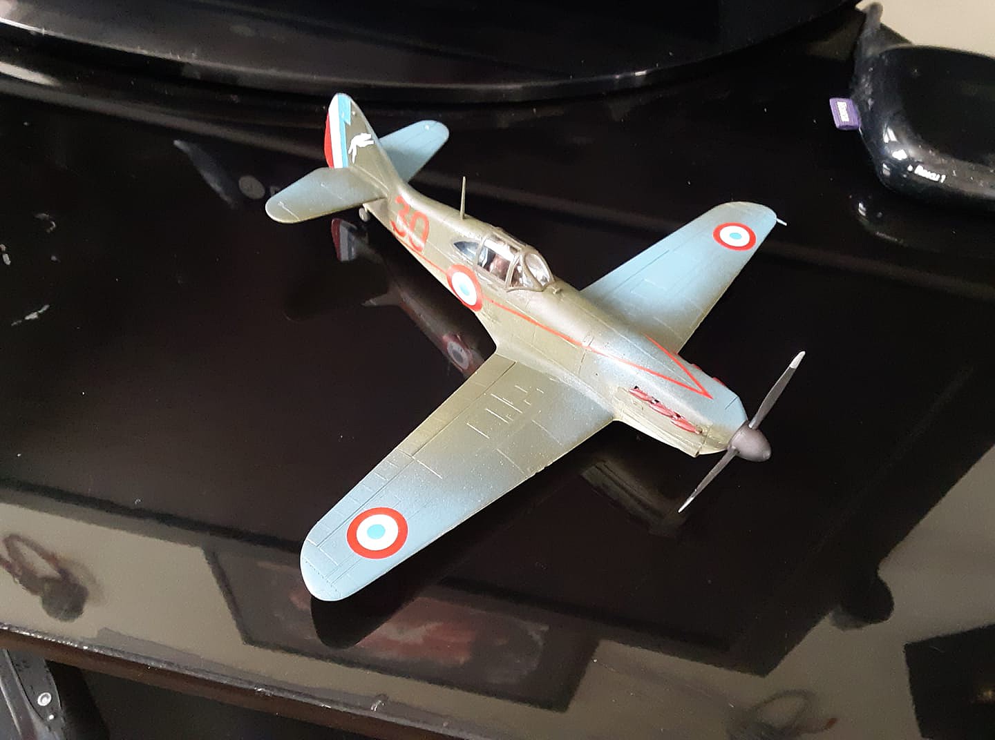 Dewoitine D.520 French Aces w/Staff Car -- Plastic Model Airplane Kit ...
