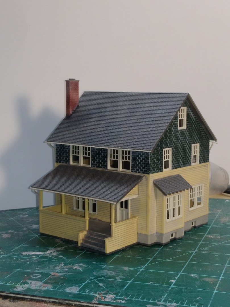 Kate's Colonial Home Kit -- HO Scale Model Railroad Building -- #711 ...