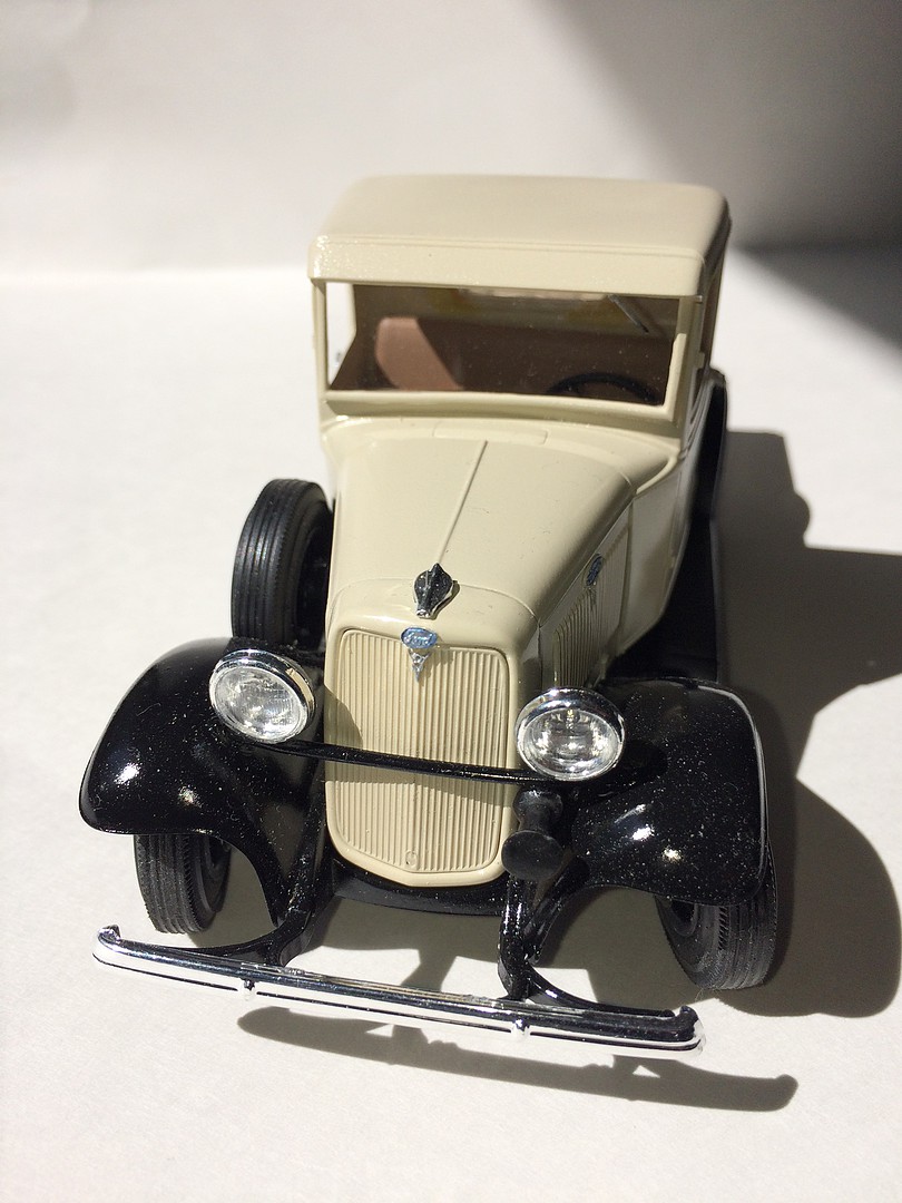 1934 Ford Pickup -- Plastic Model Truck Kit -- 1/25 Scale -- #1120 ...